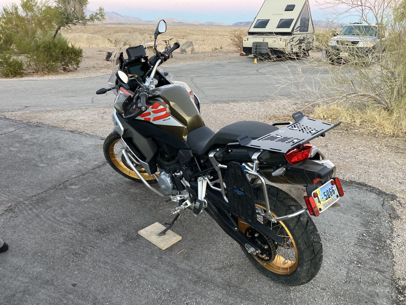 F850 GSA rear rack, footpegs, headlight guard for sell in US. - Items ...
